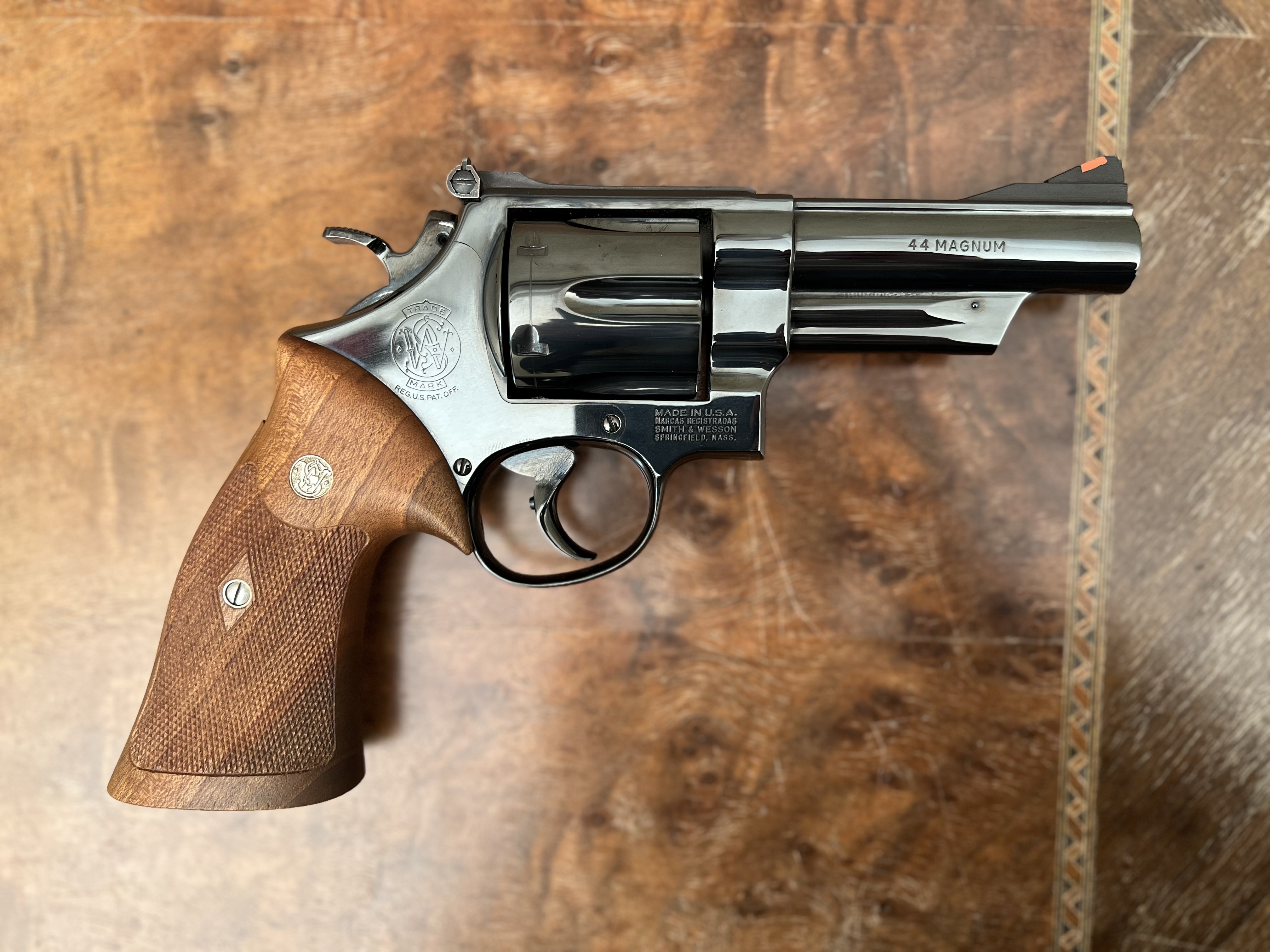 S&W MODEL 29-3 (PRE-LOCK) BLUED FINISH ADJ. REAR WALNUT GRIP 4" BBL .44 ...