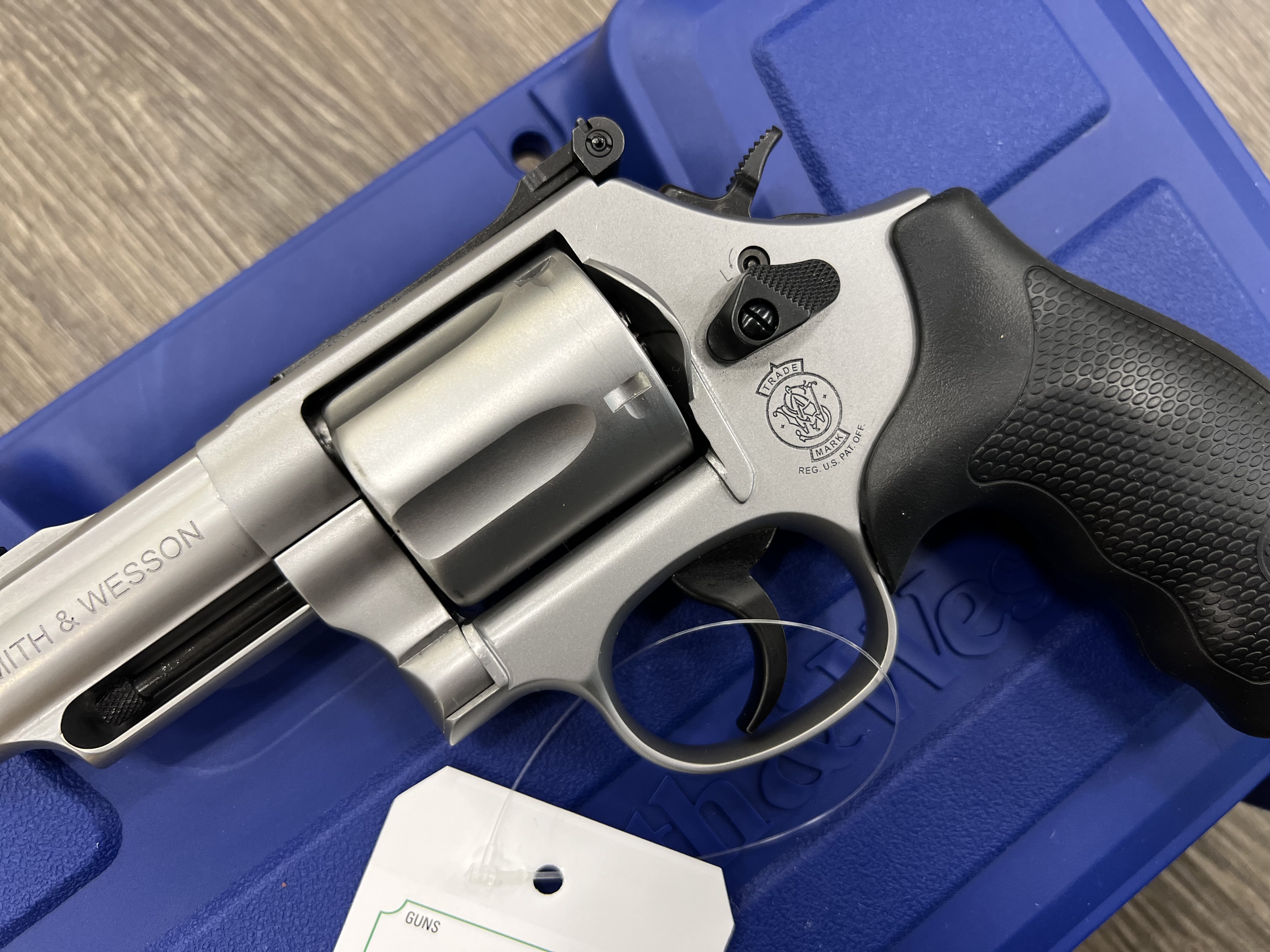 S&W MODEL 69 COMBAT MAGNUM MATTE STAINLESS ADJ. SIGHT 2.75" BBL .44 MAG ...